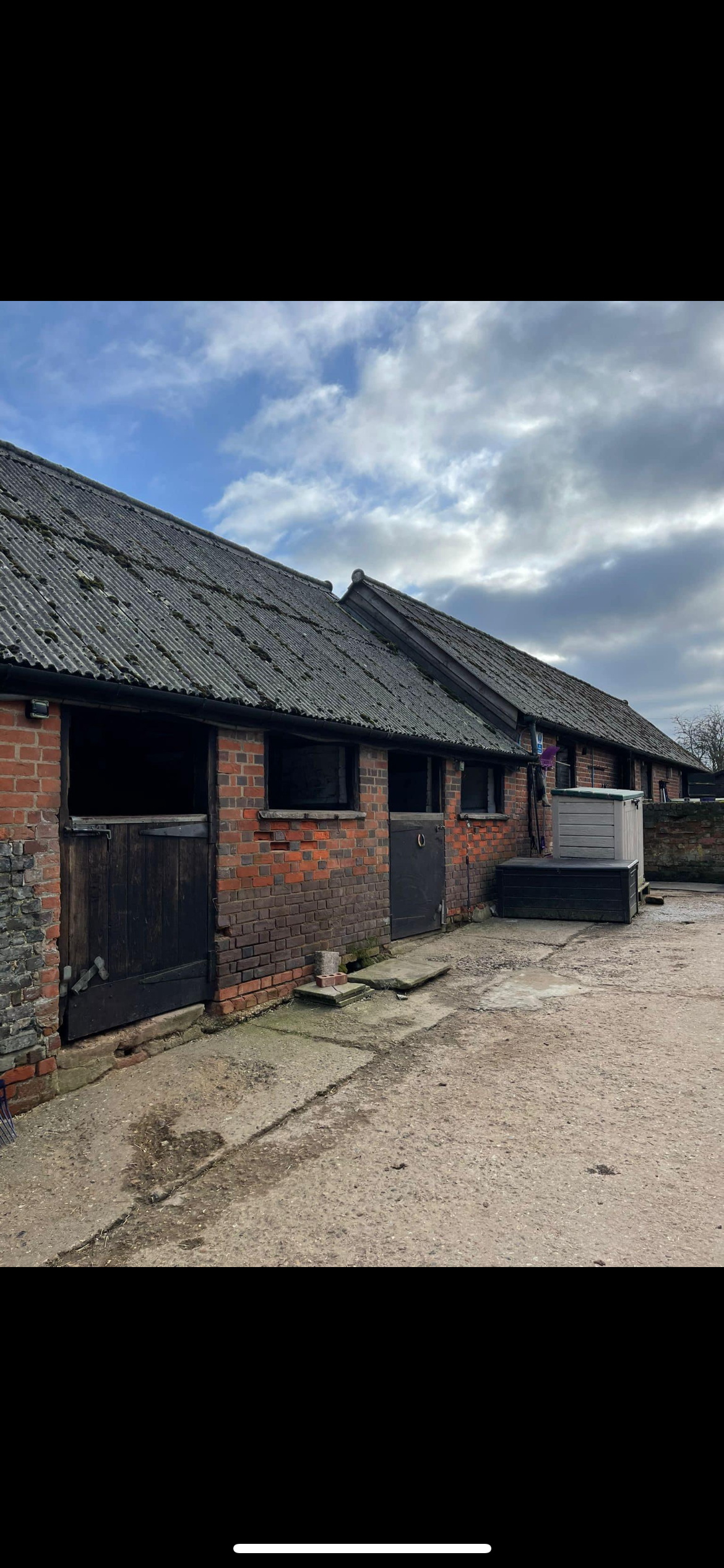 What we offer – Jennings Farm Livery Yard